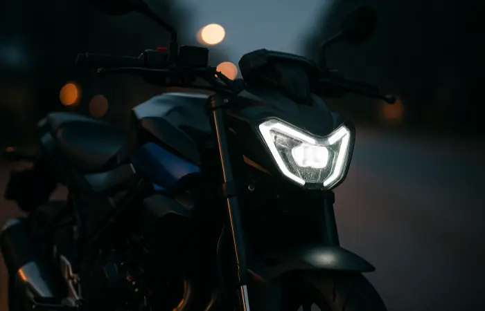 The Ultimate Guide to Choosing the Right Motorcycle Headlight Bulb ...